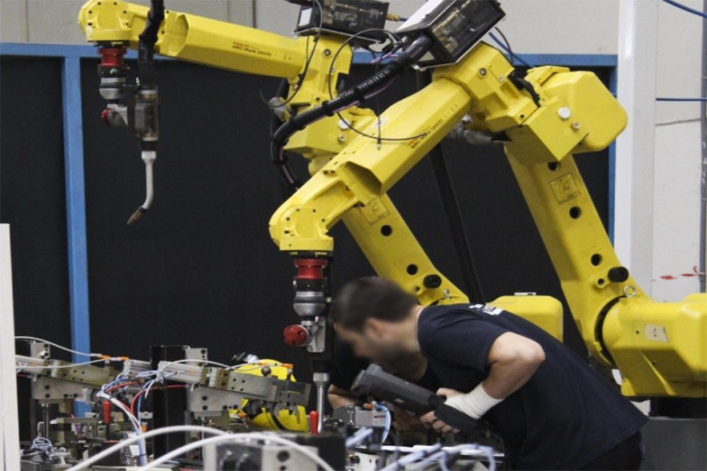 SOLDADURA ROBOT INDUSTRIAL